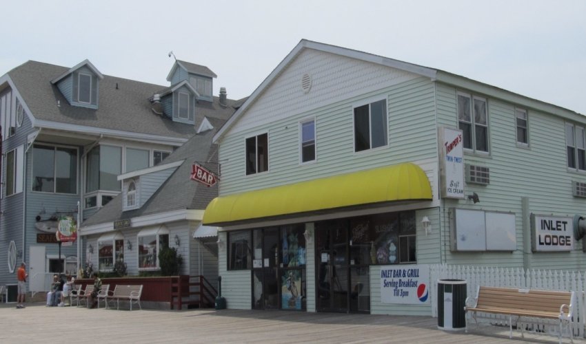 Inlet Lodge Coffee Shop